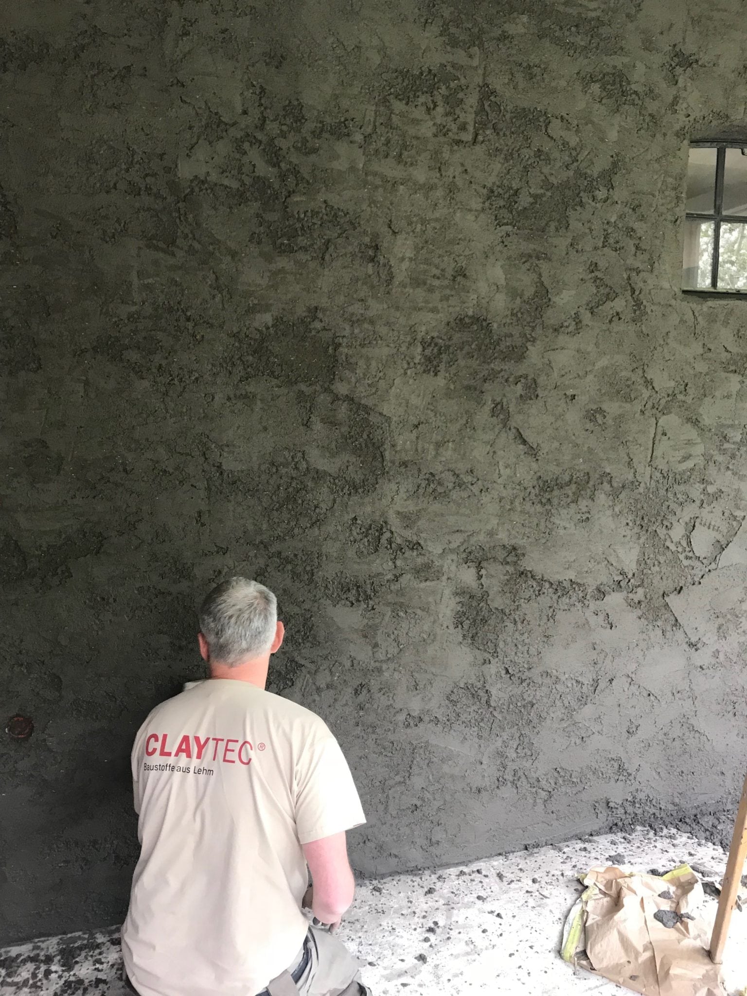 Ruige leem muur in Zelhem - Studio Ecowonen Passie voor leem en kalk